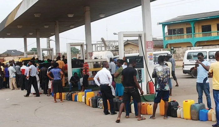 Fuel scarcity: FG must address these 5 issues to end scarcity in Nigeria - Nairametrics