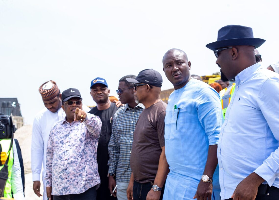 FG begins 700-km Lagos-Calabar Coastal Highway project - Nairametrics